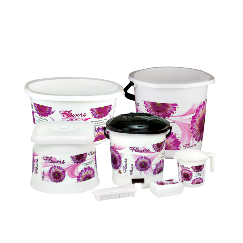 Family Plastics:More than 800 Products in homes across the globe